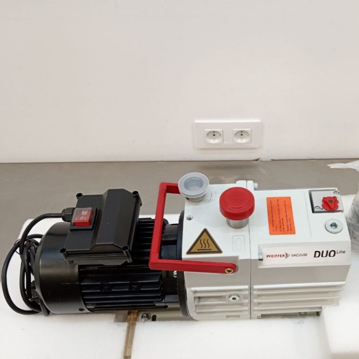 Buy Pfeiffer Duo 5M vacuum pump at the best price ǀ Galileo Equipment