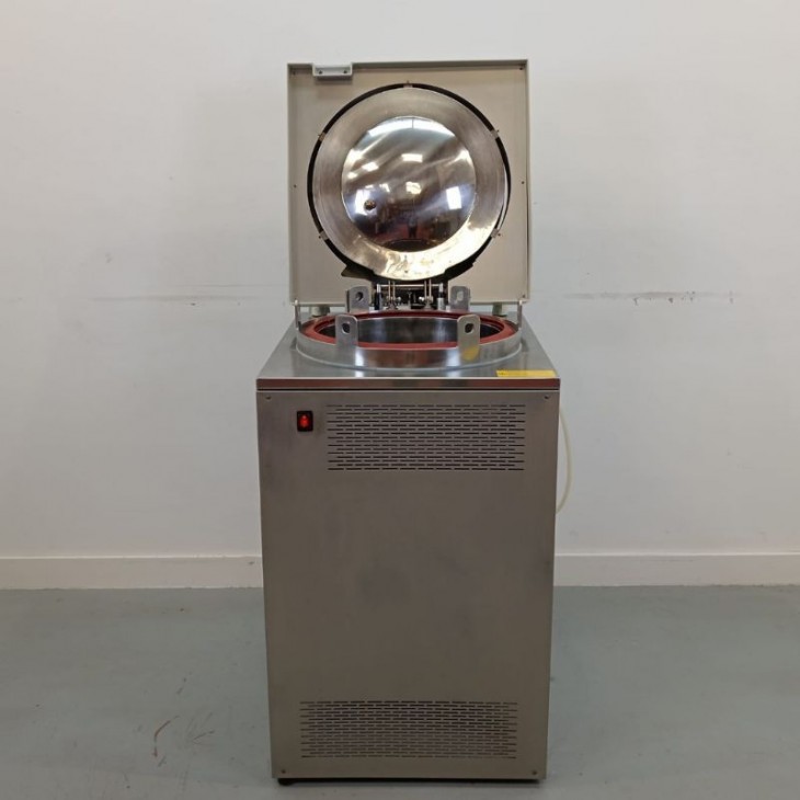 Explora la AutoclaveSelecta Presoclave II 80L al mejor precio | Galileo Scientific